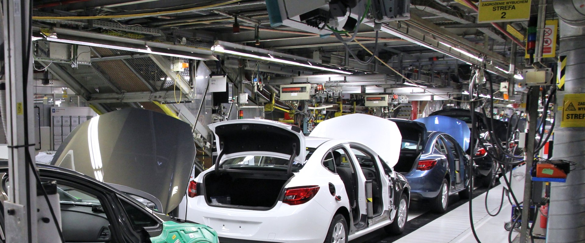 The Evolution of Vehicle Manufacturing: From Assembly Lines to Automation